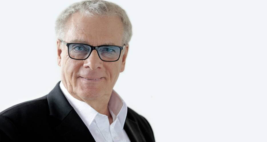 Hire Jay Tuck | Speaker Agent Contact Details