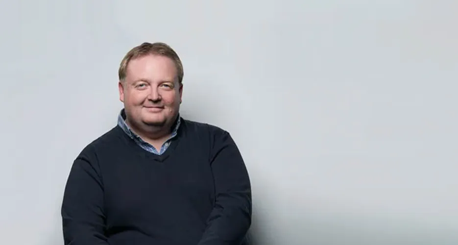 Hire Darren Stanton | Speaker Agent Contact Details