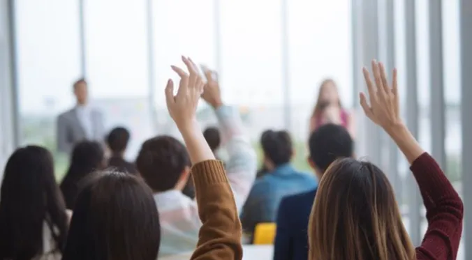 The Ultimate Guide To Organising A Successful Fireside Chat