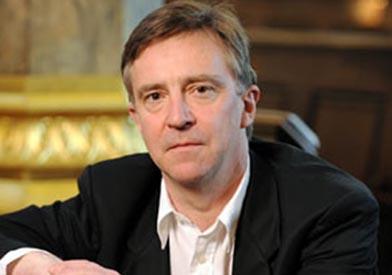 Hire Top Keynote Speakers for Your Conferences