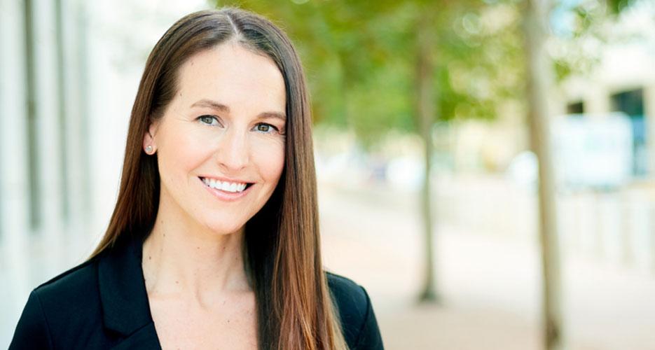 Hire Dr Kristie Overstreet | Psychotherapist | Speaker Agent