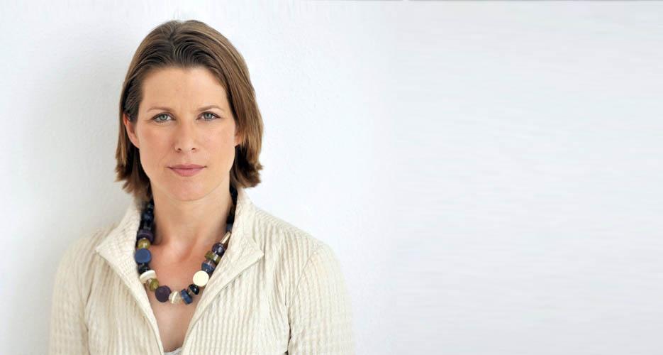 Hire Stephanie Flanders | Speaker Agent