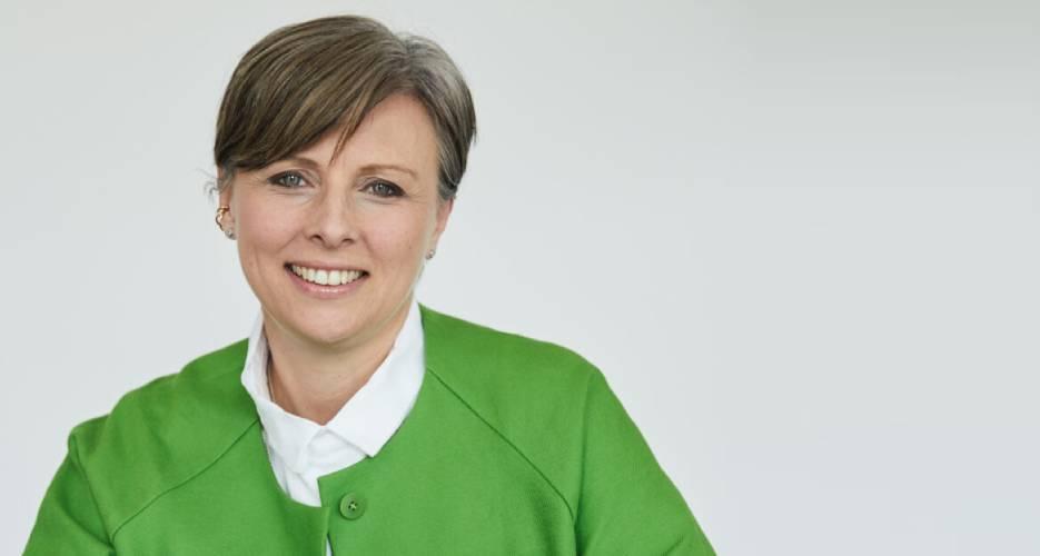 Hire Tracey Follows | Speaker Agent Contact Details